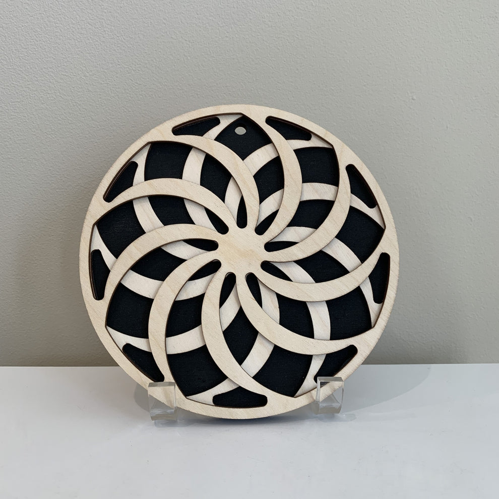 Baltic By Design Wood Trivet (Pinwheel Pattern) – New Morning Gallery